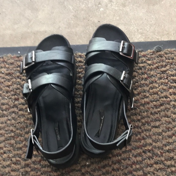Forever 21 | Shoes | Black Strap Platform Sandals | Poshmark
